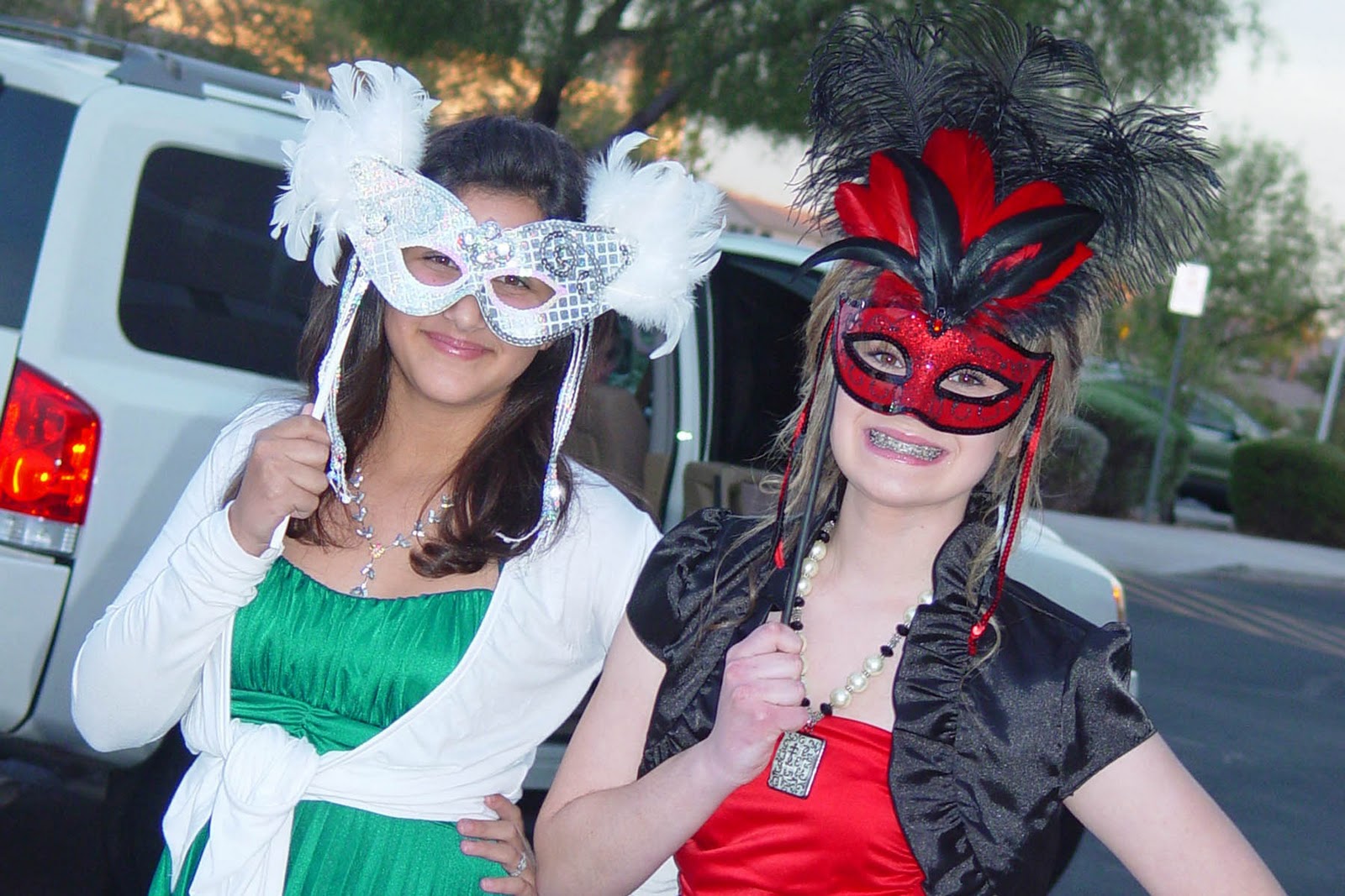 CalleLillyCafe: Jr High Masquerade Dance