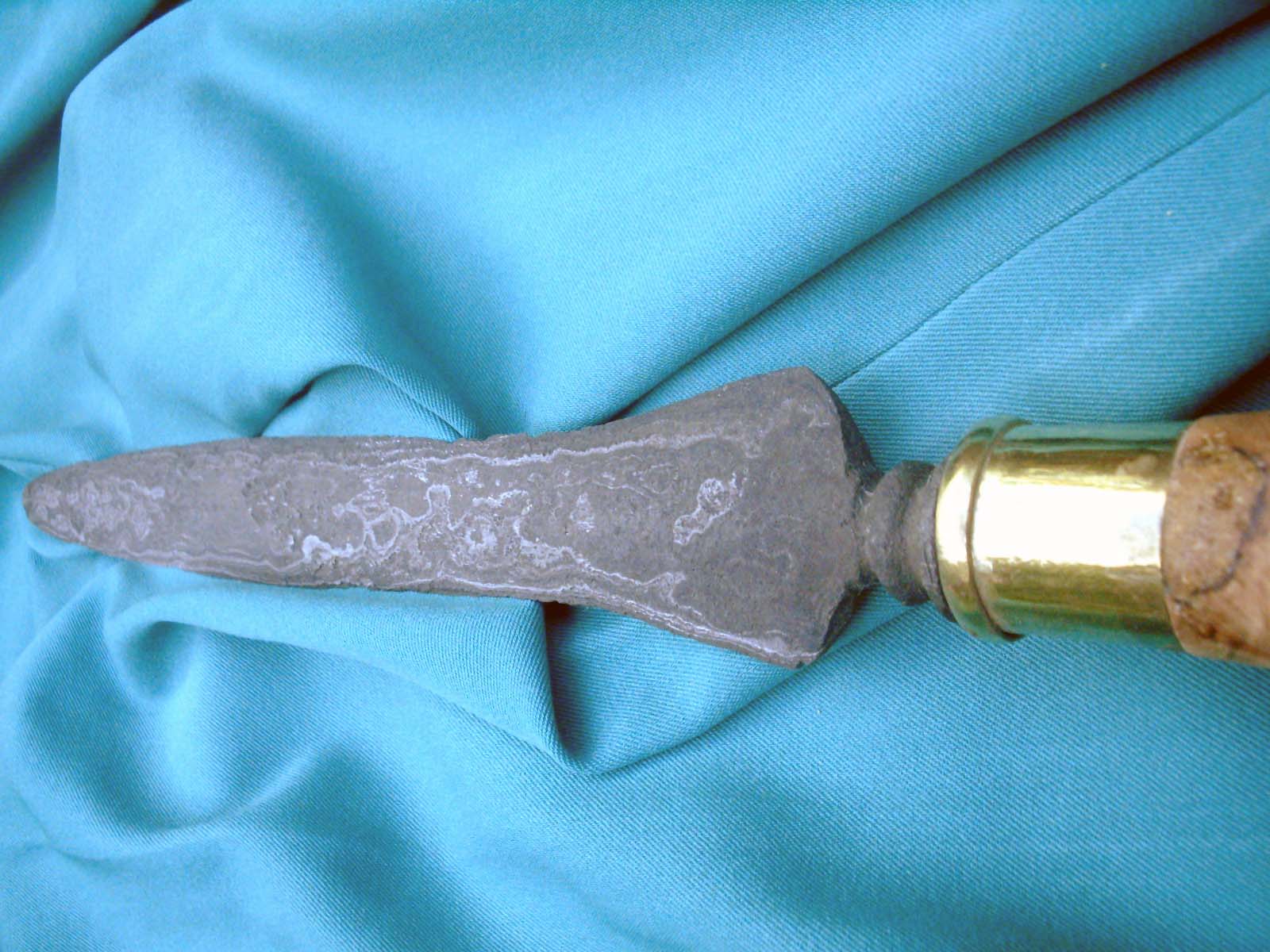 KERIS, PEDANG, TOMBAK PUSAKA: TOMBAK