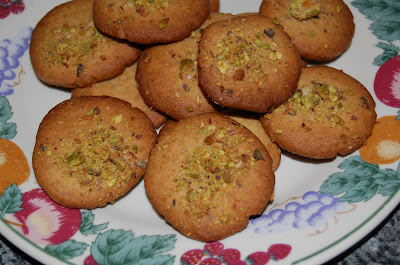 Chef Jeenas food recipes: Pistachio Nut Biscuits Recipe
