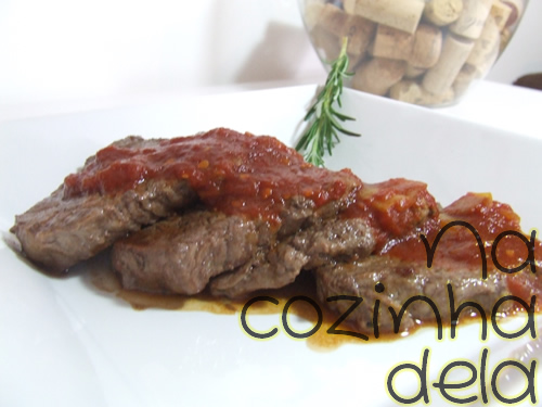 na cozinha dela: Filé mignon ao molho rôti