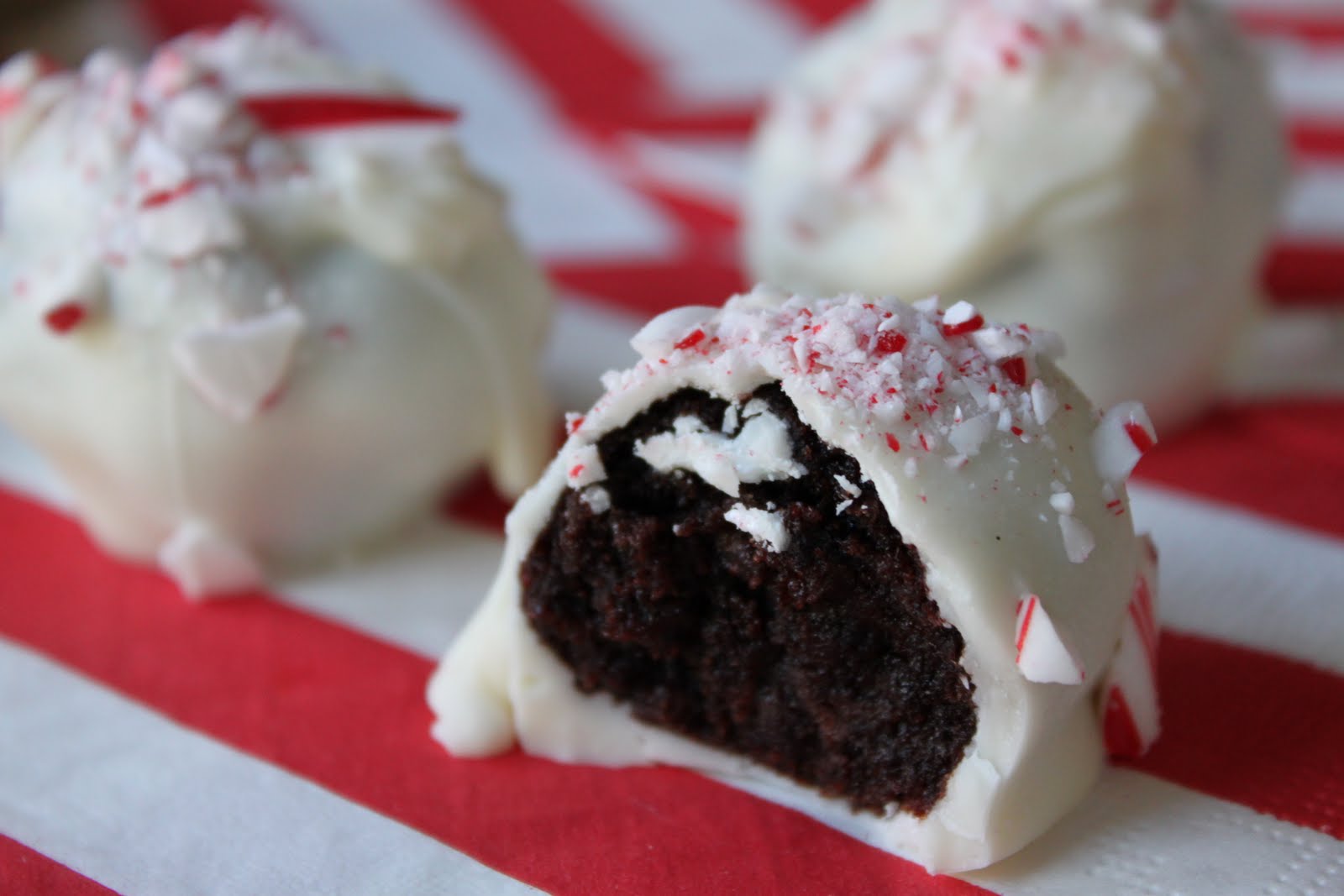 Crave. Indulge. Satisfy.: Chocolate & Peppermint Candy Cane Cake Balls