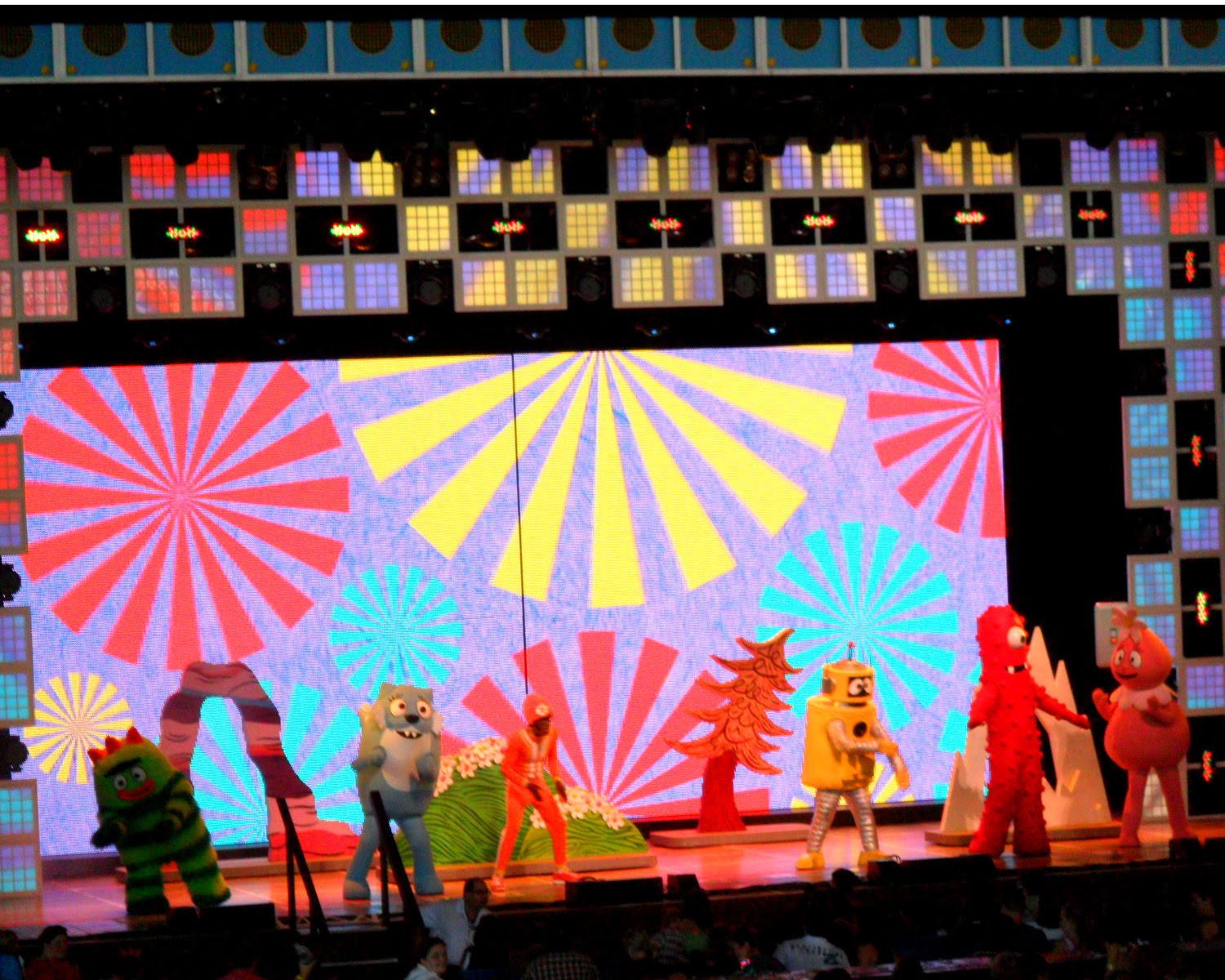 NolanTaylor: Yo Gabba Gabba Live