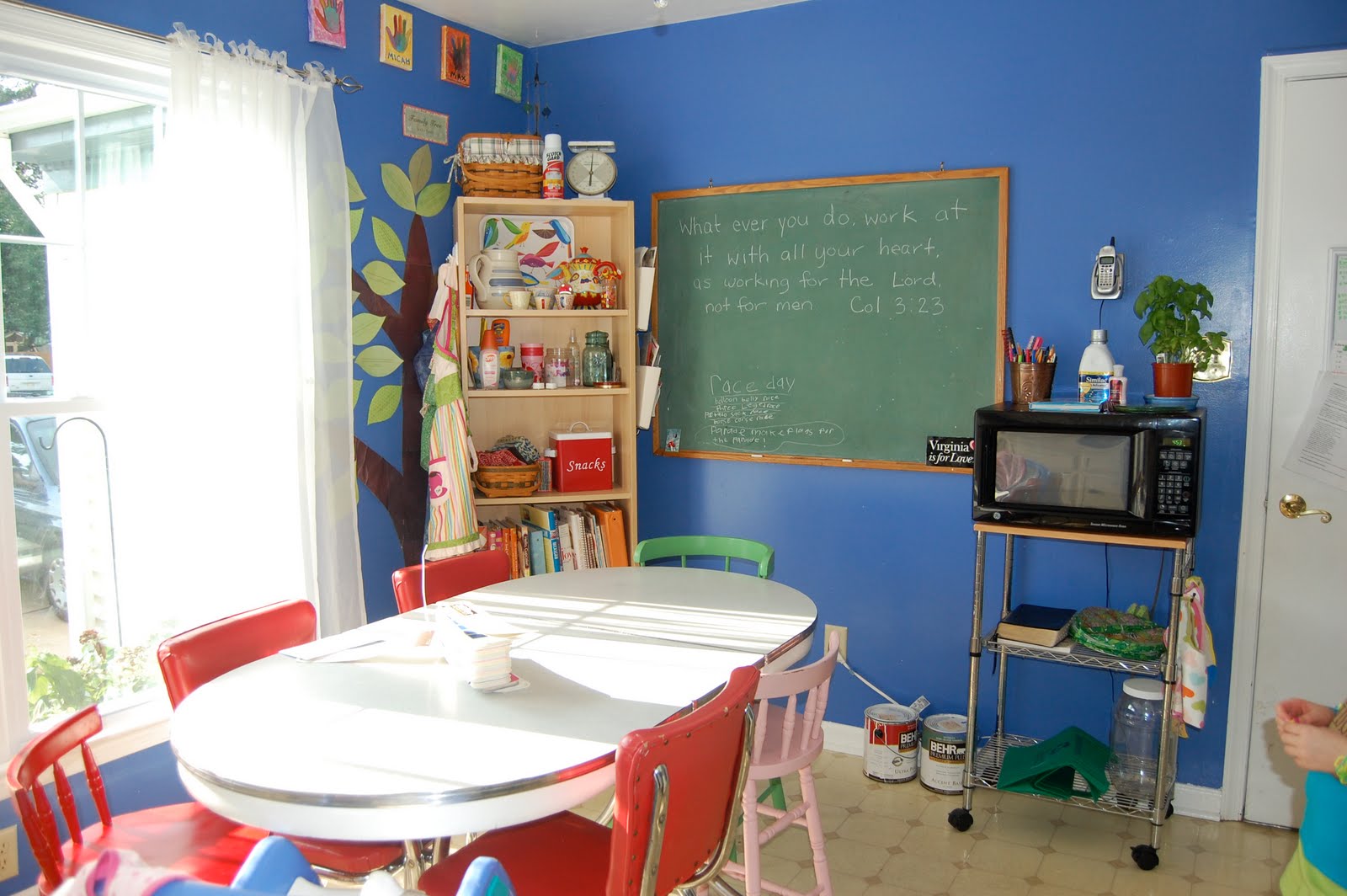 Little White Schoolhouse: schoolroom week