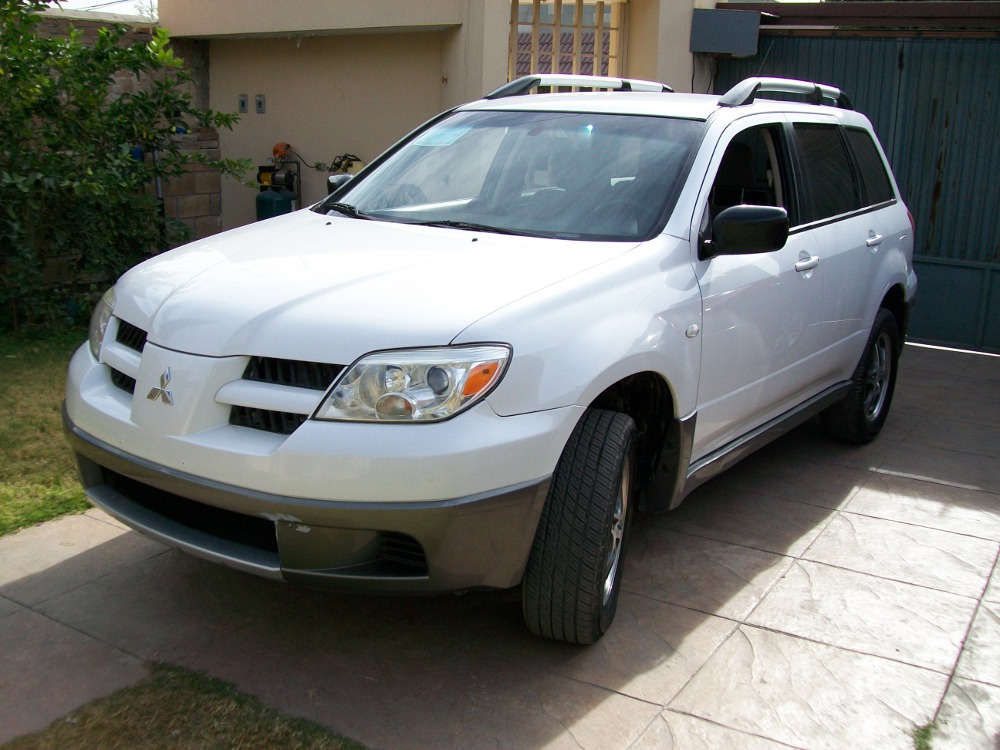 Auto-Fest: Mitsubishi Outlander 2006 seminueva