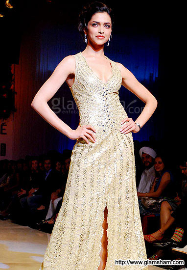 Sexy Body: Hot Sexy Zero Size Bollywood Actresses