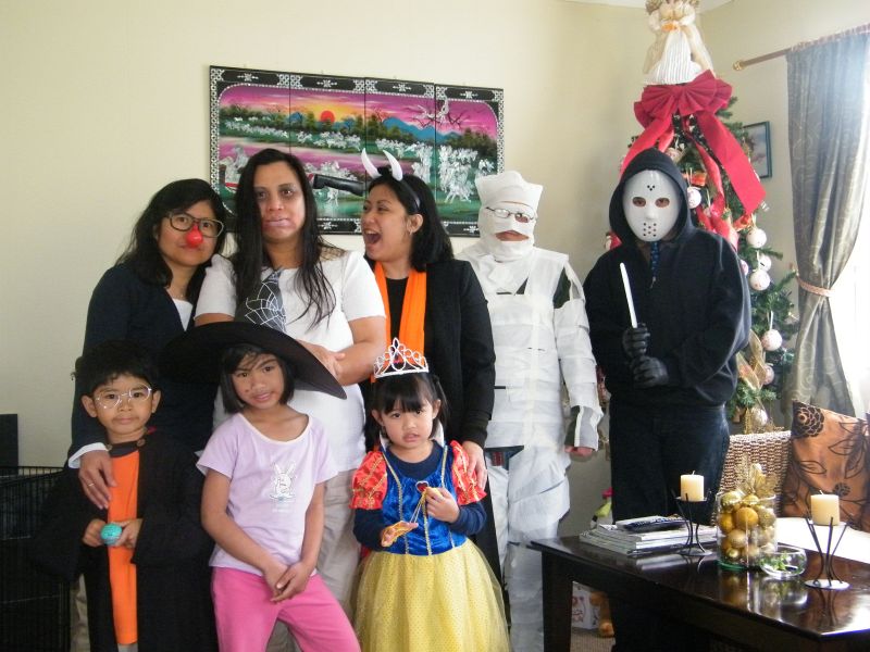 adobongblog: Halloween party Filipino-style