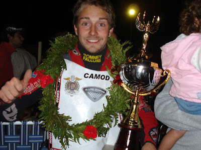 Motos y motociclismo: Kyle Legault se llevó la última Final y el título ...