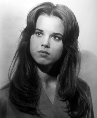 Bikini Miss Woman: Lee Purcell