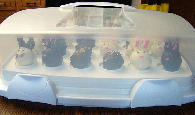 Krista's Kitchen: Easter Bunny Oreo Truffles