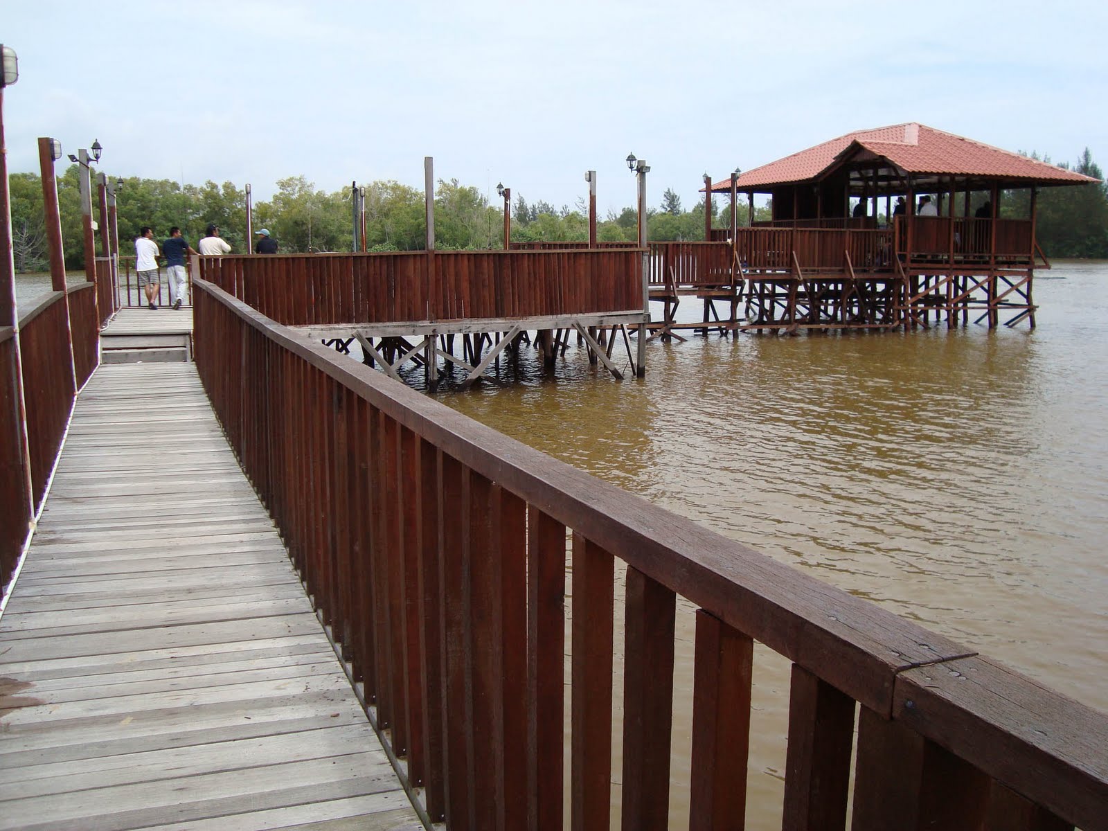 Brunei Share: Brunei Holidays : Fishing Spot at Teraban River