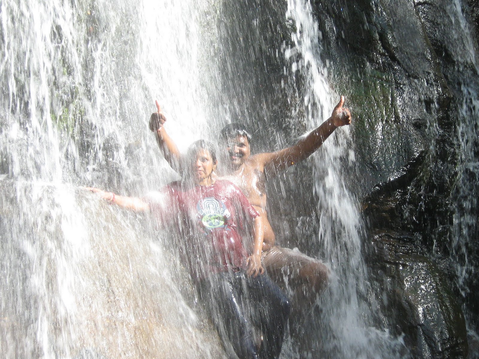 PACHMARHI TRIP: BEE FALL