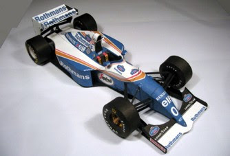 Fonte Papercraft: Fórmula 1 - Williams FW16 (Ayrton Senna)