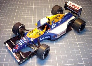 Fonte Papercraft: Fórmula 1 - Williams FW14