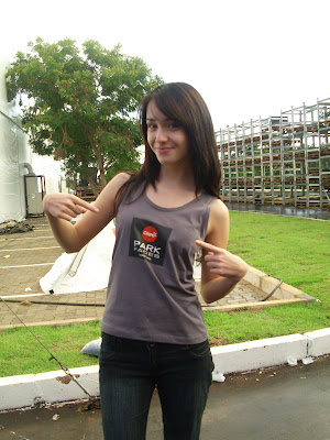 Mari Queiroz OFICIAL: Mari Queiroz no Park Faces ;D