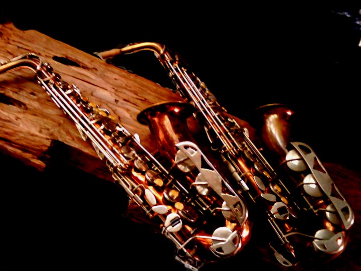 Tina Saxophone Music Gallery: SI KEMBAR CONN USA ALTO SAX