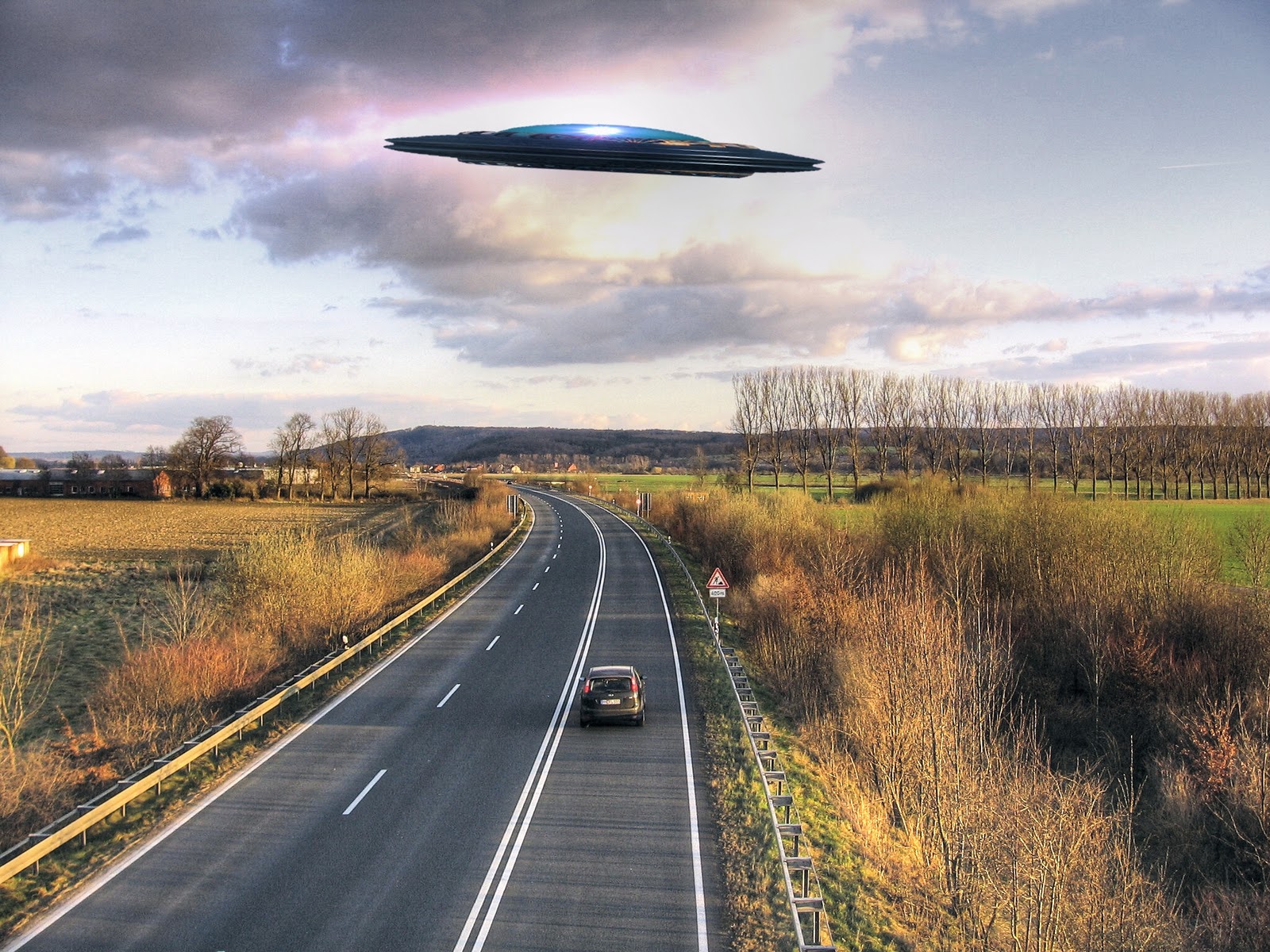 UFO sightings: UFO over highway B83