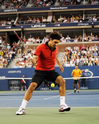 I Take Thee Tennis: Federer Hits a Tweener, Again