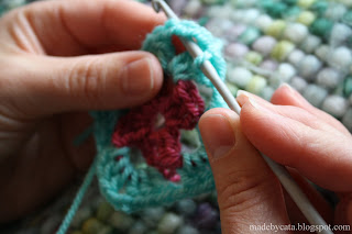 madebycata: Granny Square Tutorial for beginners!