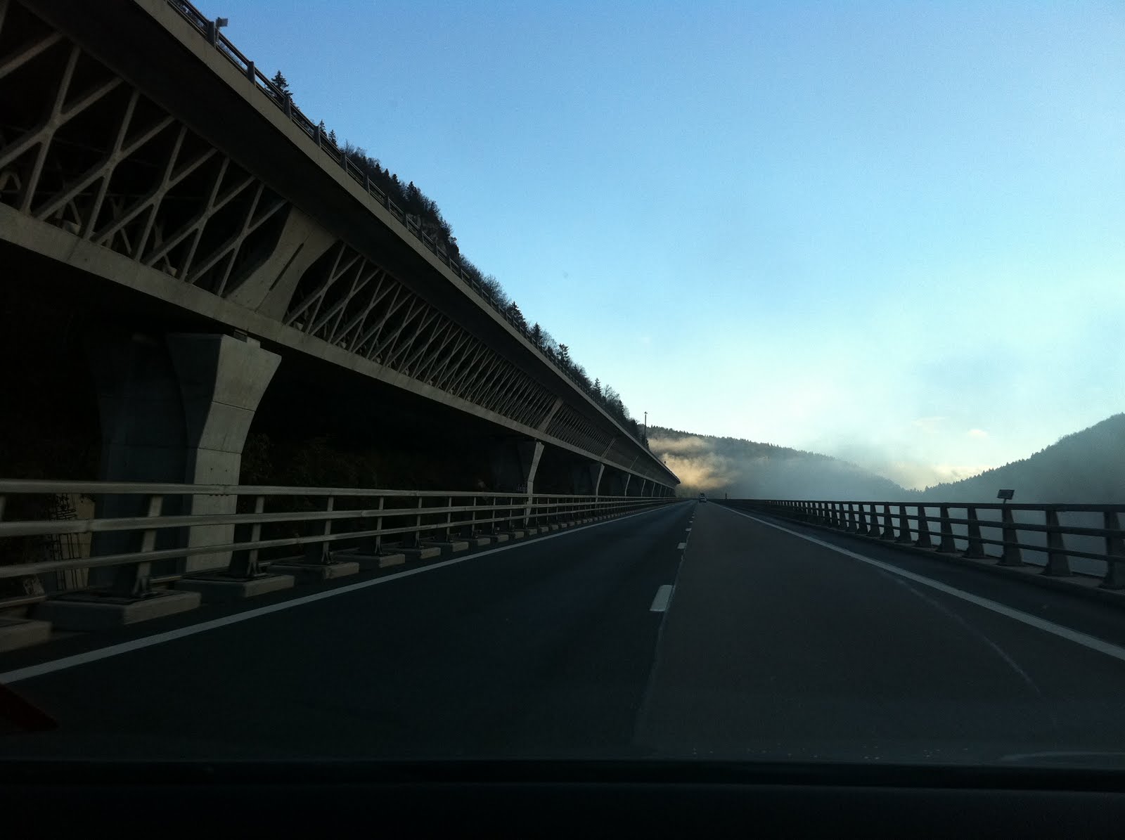 Des routes et des lieux: L'Autoroute des Titans A40 - 17/11/2010