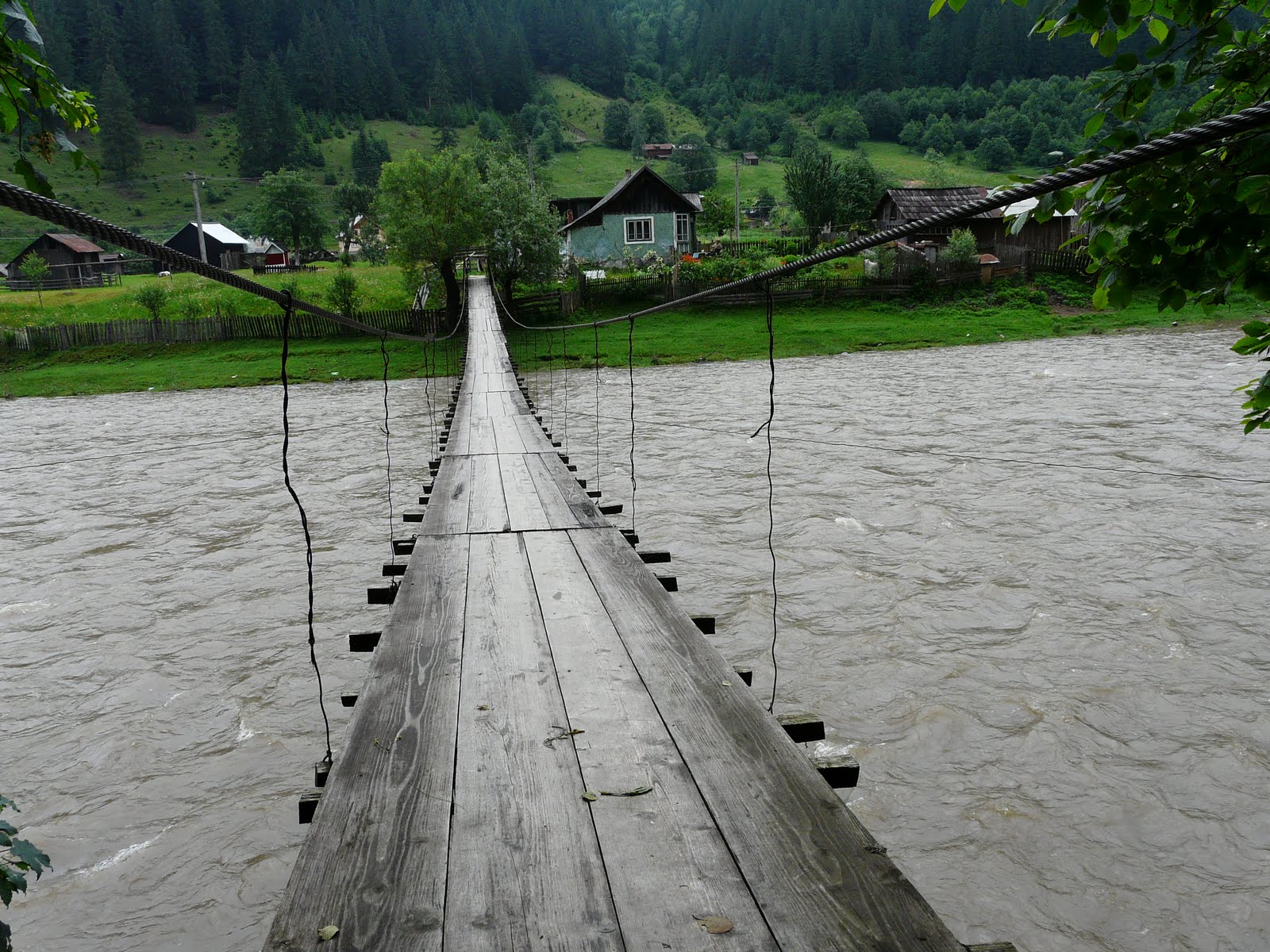 plecat de acasă: Blestemul uraniului şi al exploatărilor miniere de la ...