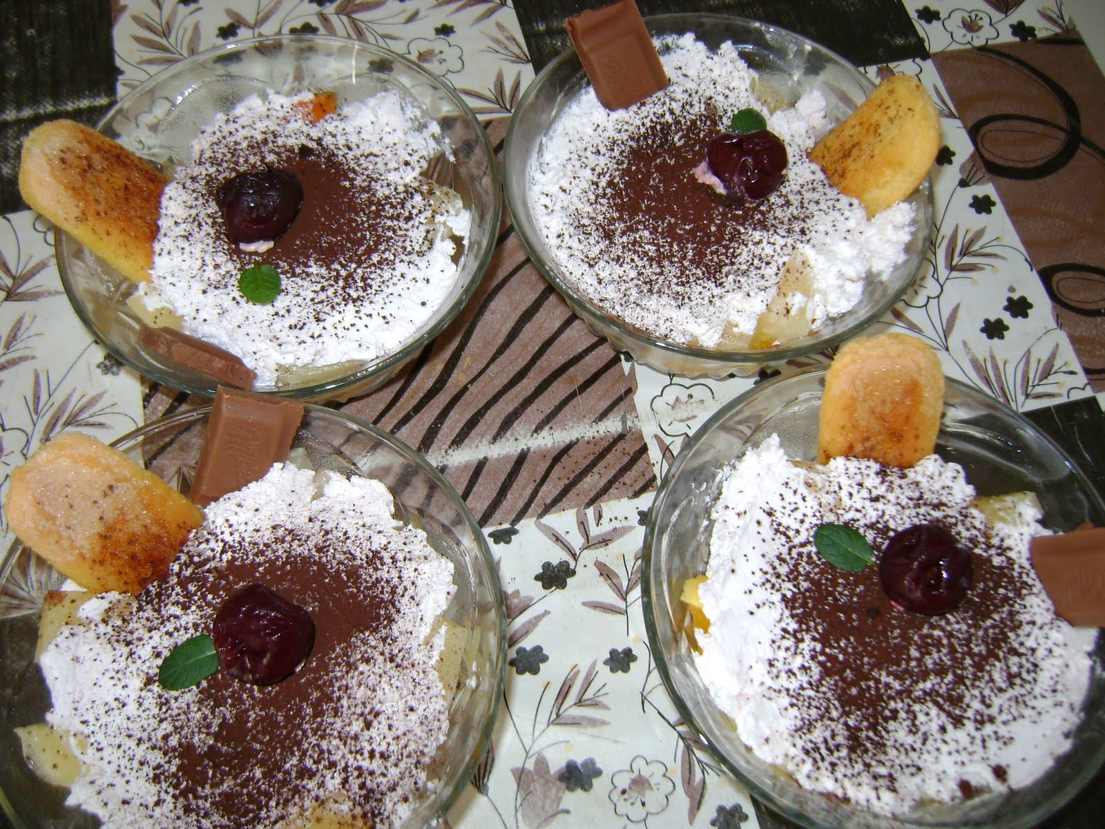 Bucataria Valentinei: Desert din frisca cu fructe