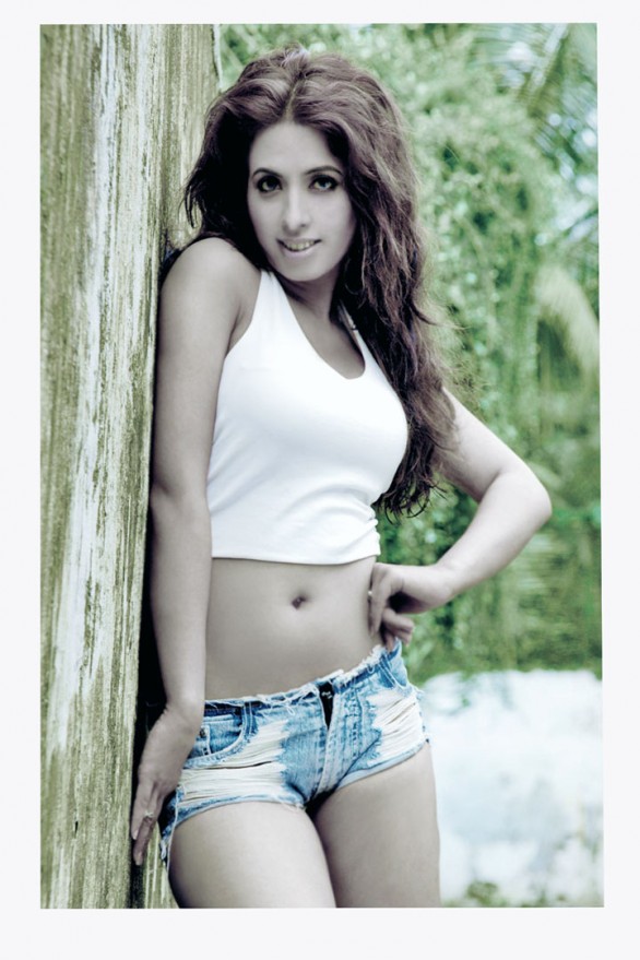 actrresspics: Unseen Photo shoots of Indian Model Seena