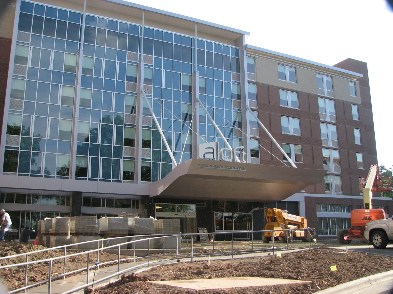 East 54 News and Events: Aloft Signs Mark Anticipated Opening