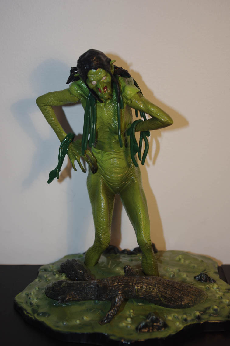 Na Boca Do Lobo: MEG MUCKLEBONES, Action Figure da Sota Toys