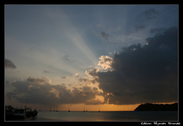 Miradas y Fotografías: Rayo de luz