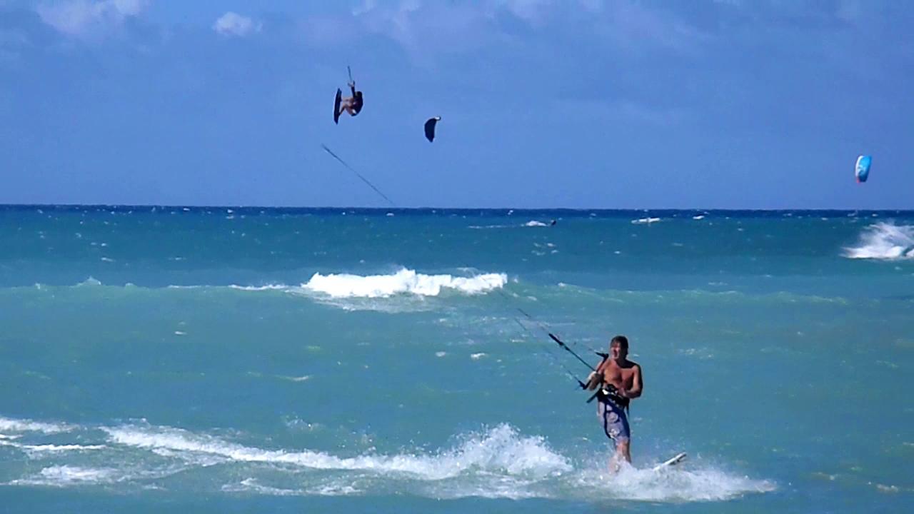 Kiteboarding Images: Kiteboarding Images from Kite Beach Maui