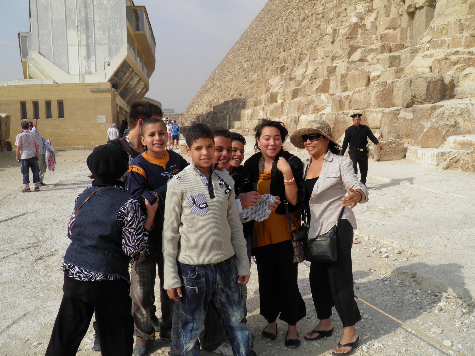 Nohopono St.: Day 3 Pyramids and the sands of Giza