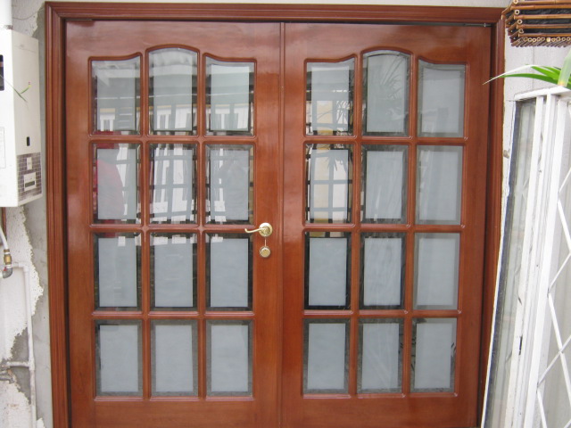 MUEBLES TRASO: Puertas-Vidrio Biselado