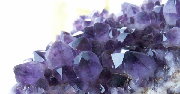 Heaven can wait : Healing Properties of Amethyst