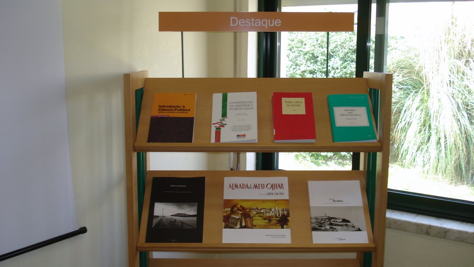 BECRE - ES Cacilhas-Tejo: SERVIÇOS