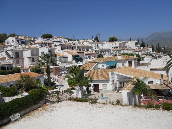 EL OASIS: PUNTA LARA - MACACA - NERJA