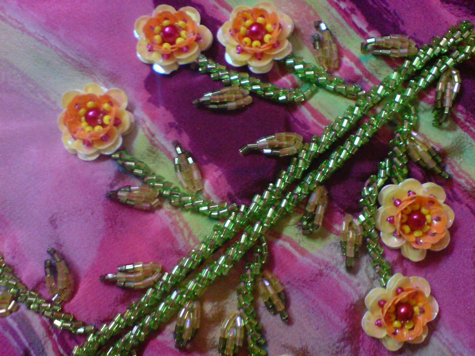 My Beading Projects: corak bunga-bungaan