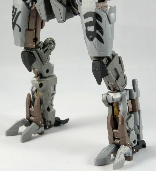 Silverman's Mechanica: Transformers Hunt for the Decepticons Leader ...