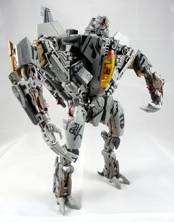 Silverman's Mechanica: Transformers Hunt for the Decepticons Leader ...