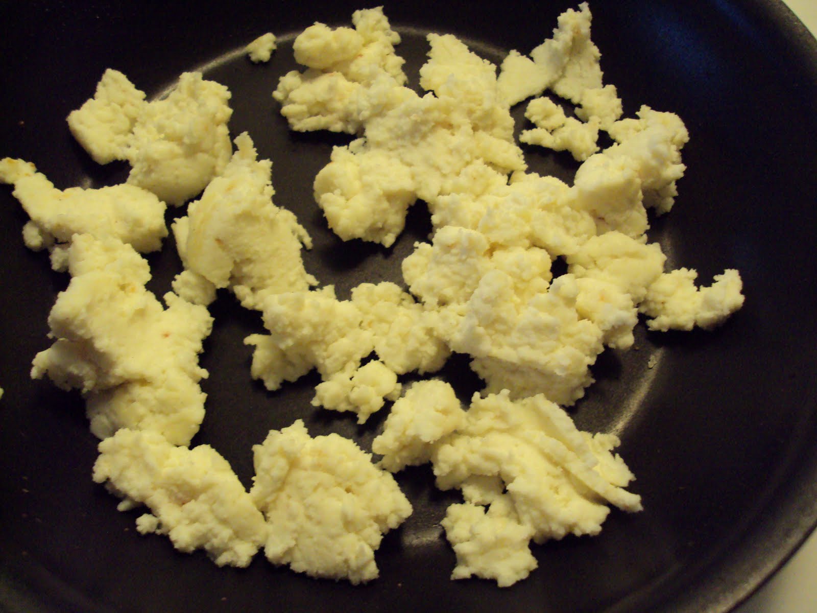 Indian Khana Pakana: Homemade Khoya/mawa/khawa/khova