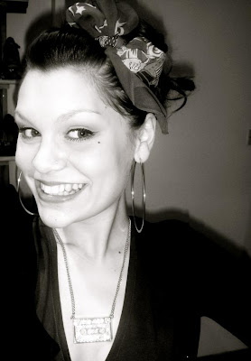 Worrapolava: Whoop! Whoop! Whoop! Fantastic new singer alert!