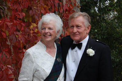 Raine's Blog: Let all Dundases celebrate the marriage of our Clan Chief ...