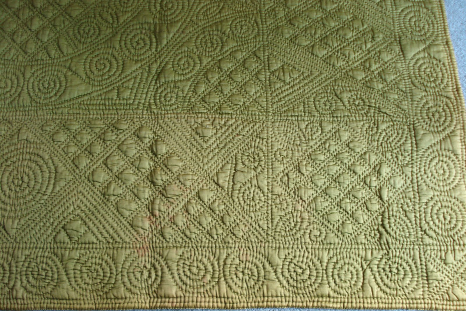 Welsh Quilts: Green and Gold wholecloth Welsh Quilt