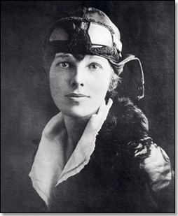 History of the Roaring Twenties: Amelia Earhart: Famous Flyer