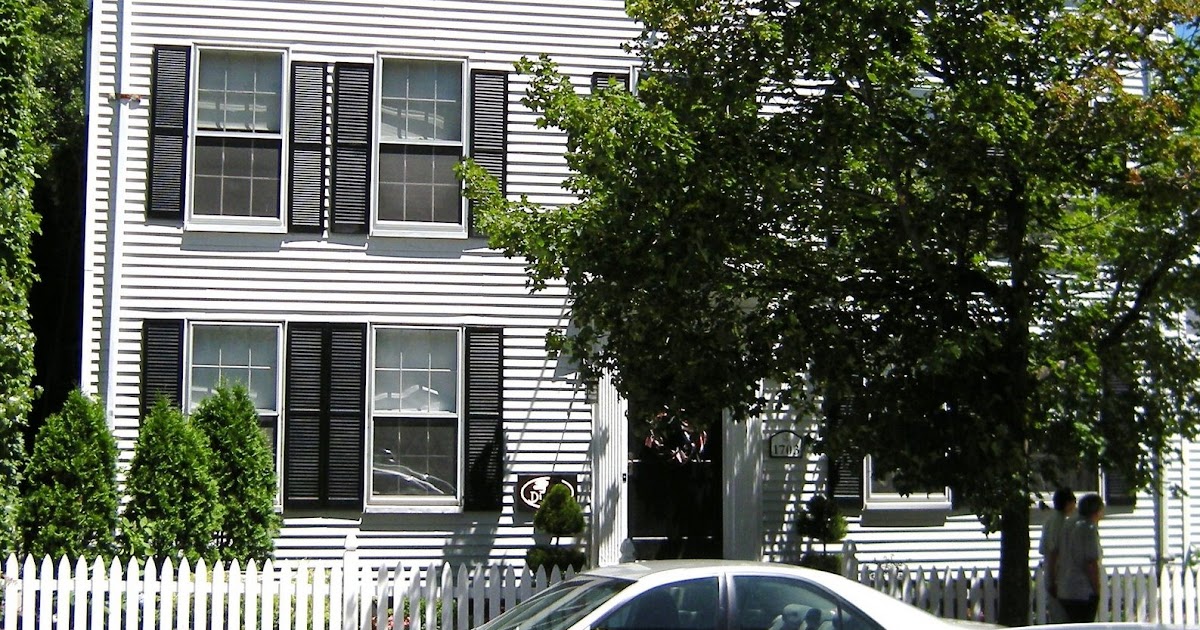 The British Redcoat: Isaac Hall House