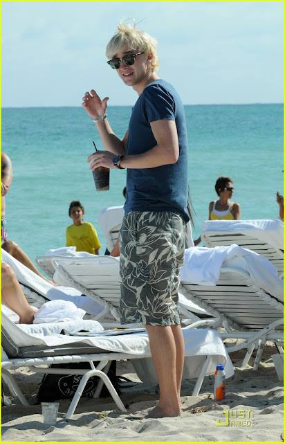 Male Beauty Exposed: Tom Felton