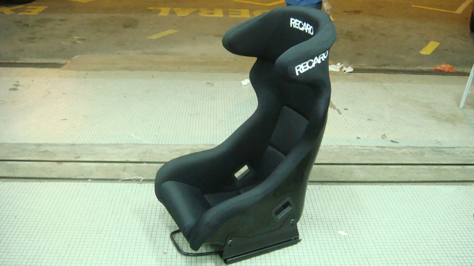 Skatuner Auto Parts: Seat -Recaro