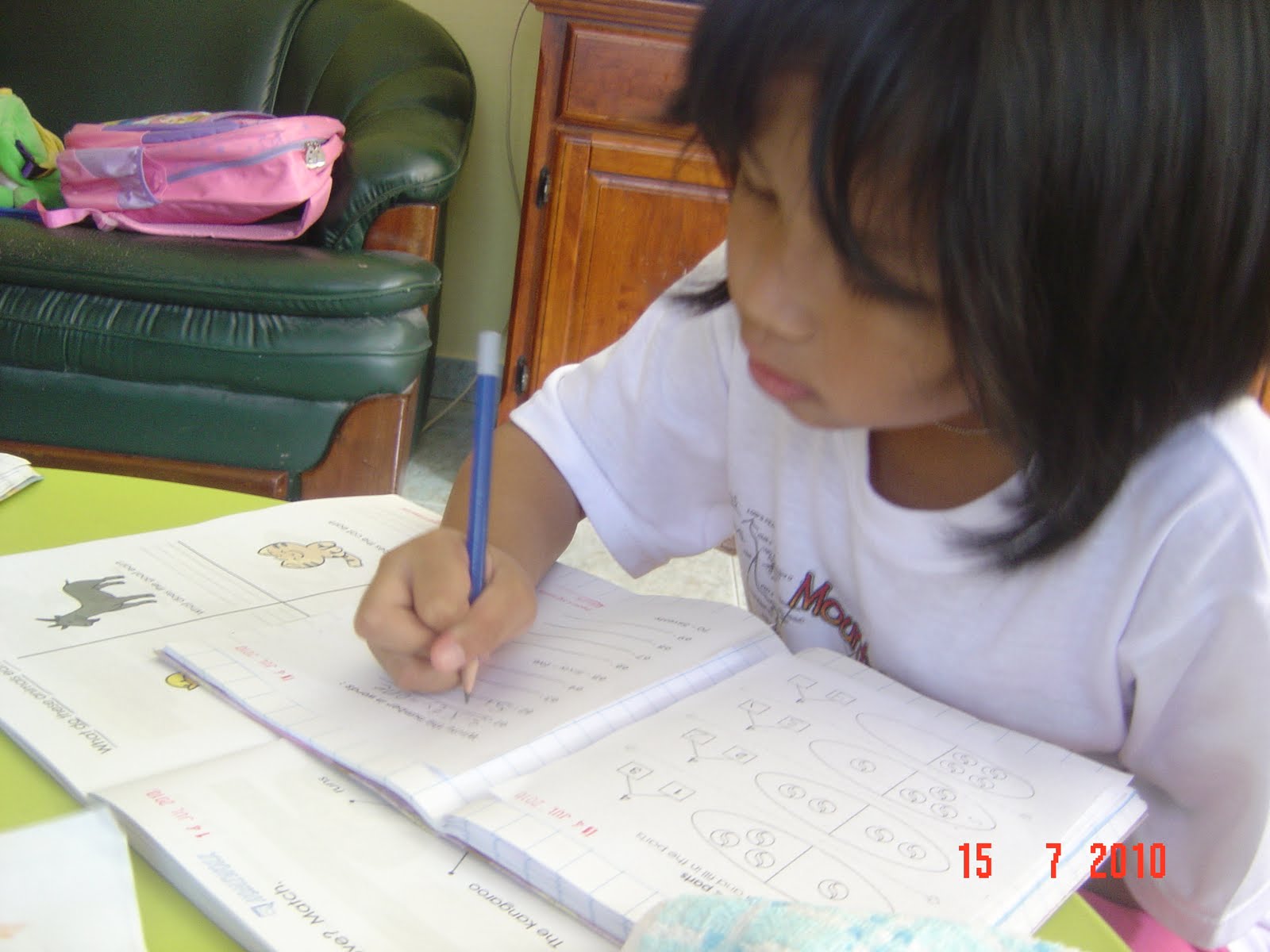 KakaSya': Membuat Kerja Rumah