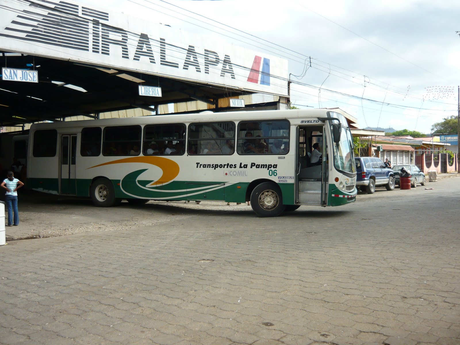 busessantacruz: PRIMER AÑO BUSES SANTA CRUZ