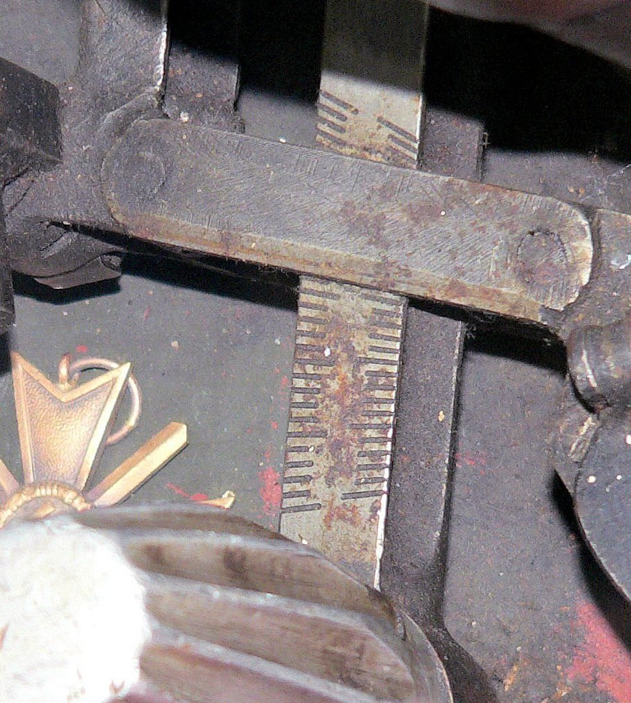 Fritzwaffen: 5cm GrW 36 - Aknavető kezelése