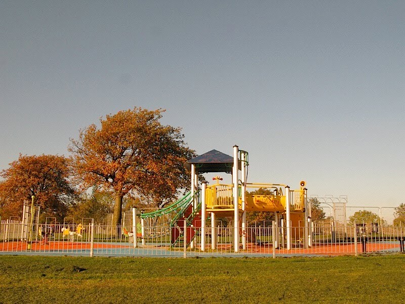 A Glasgow Album: Ruchill Park